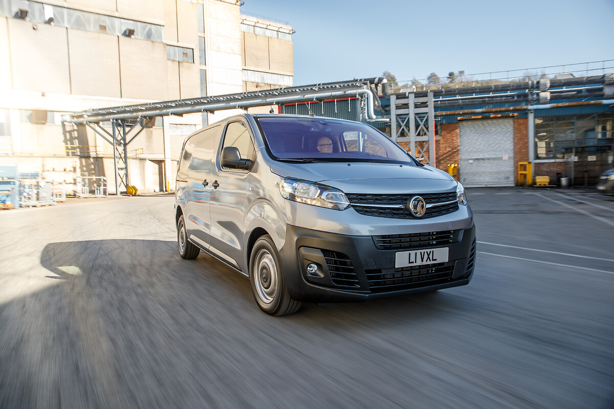 Vivarobet VAUXHALL CELEBRATES WORLD PREMIERE OF ALL NEW BRITISH BUILT