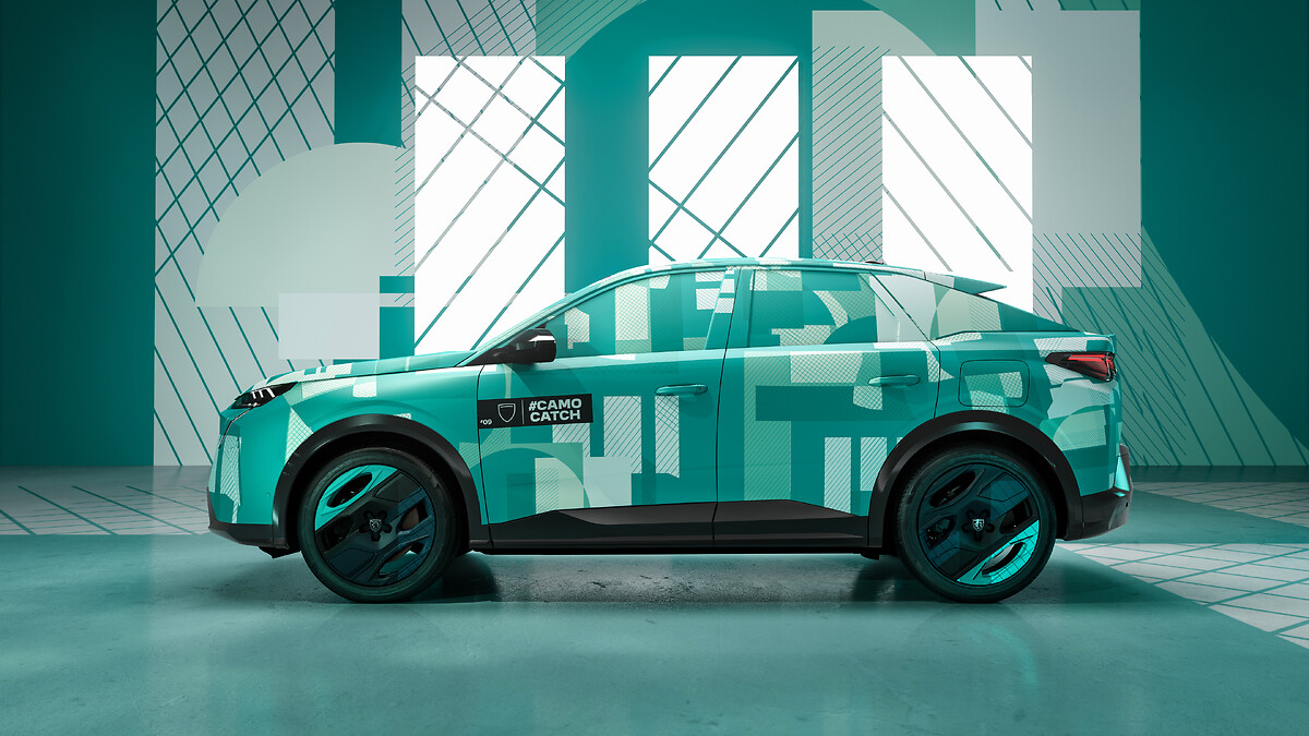 Prototypentarnung und Innenraum (fr. Pressemeldung) - Peugeot [E-]3008 ...