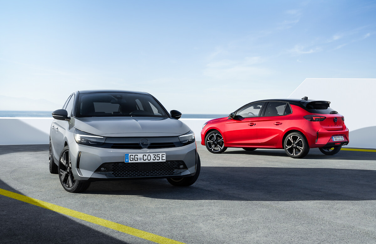 Vw id3 vs opel corsa e store